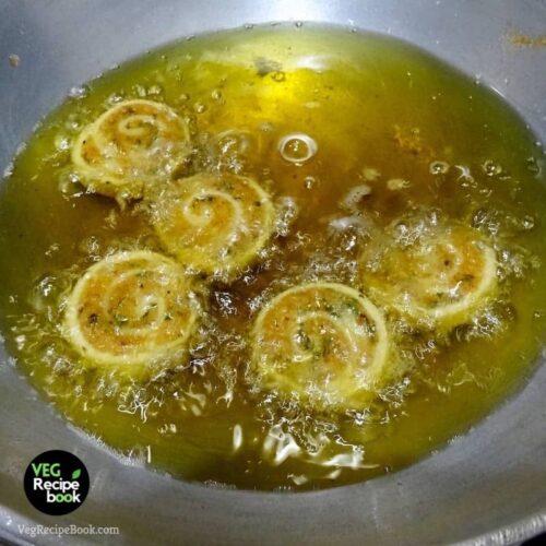 Samosa Pinwheels Recipe | Samosa Bites Recipe - TGK