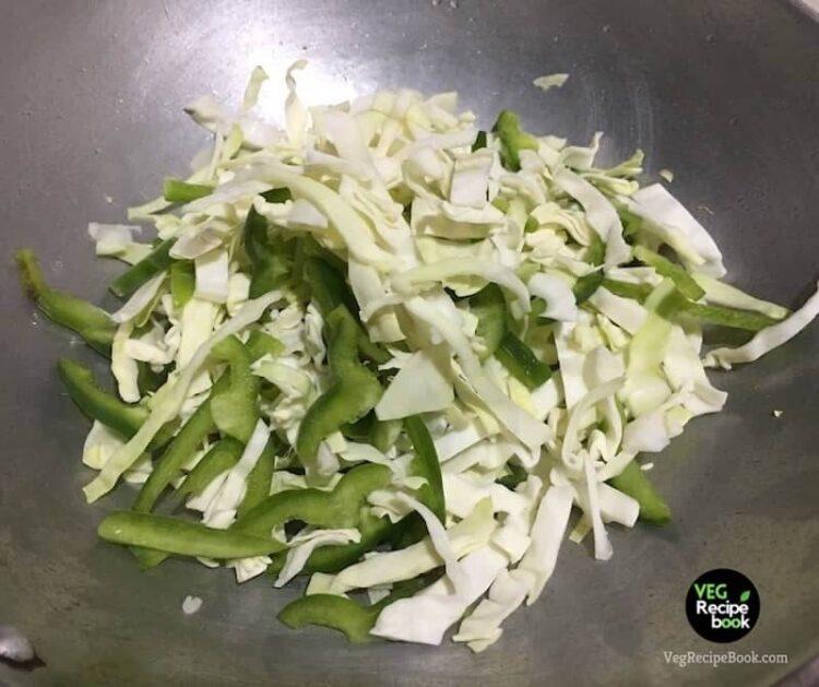 Simple Egg Roll Recipe | Egg Frankie Recipe - The Garus Kitchen