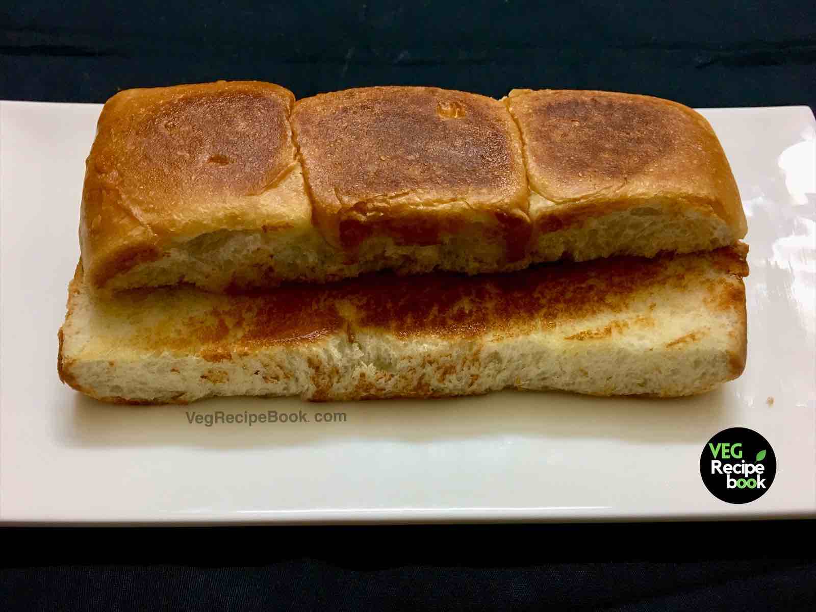 Mumbai Style Pav Bhaji Recipe | Bhaji Pav Street style - The Garus Kitchen