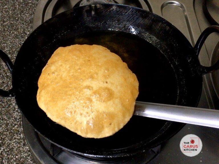 Ajwain Poori Recipe | Khasta Ajwain Puri Recipe - The Garus Kitchen