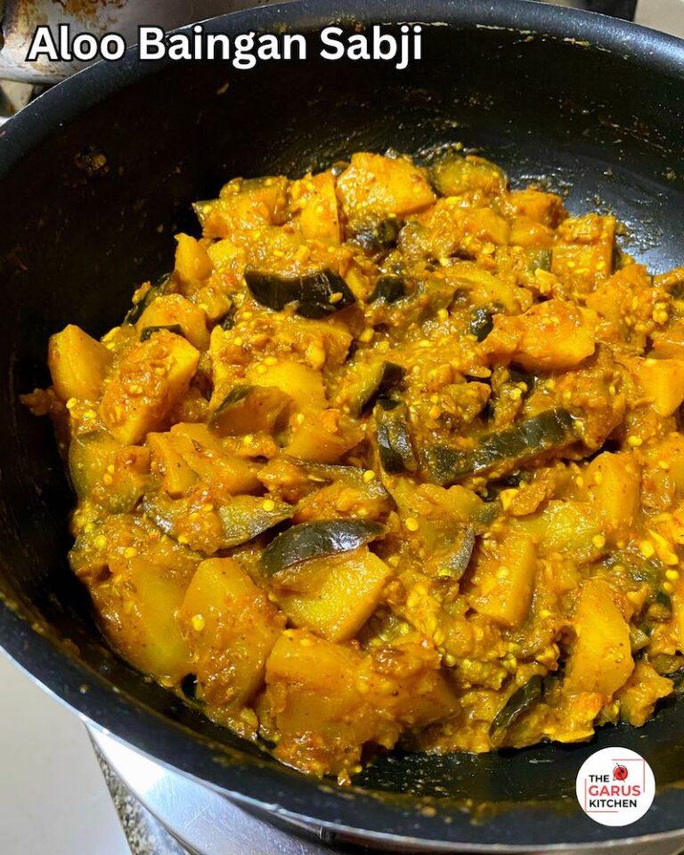 Aloo Baingan Sabji Recipe | Potato Brinjal Sabzi Recipe - The Garus Kitchen